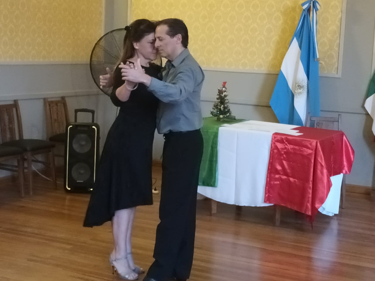 CIERRE DE AÑO CON ENTREGA DE DIPLOMAS DE LA ESCUELA DE ITALIANO ...